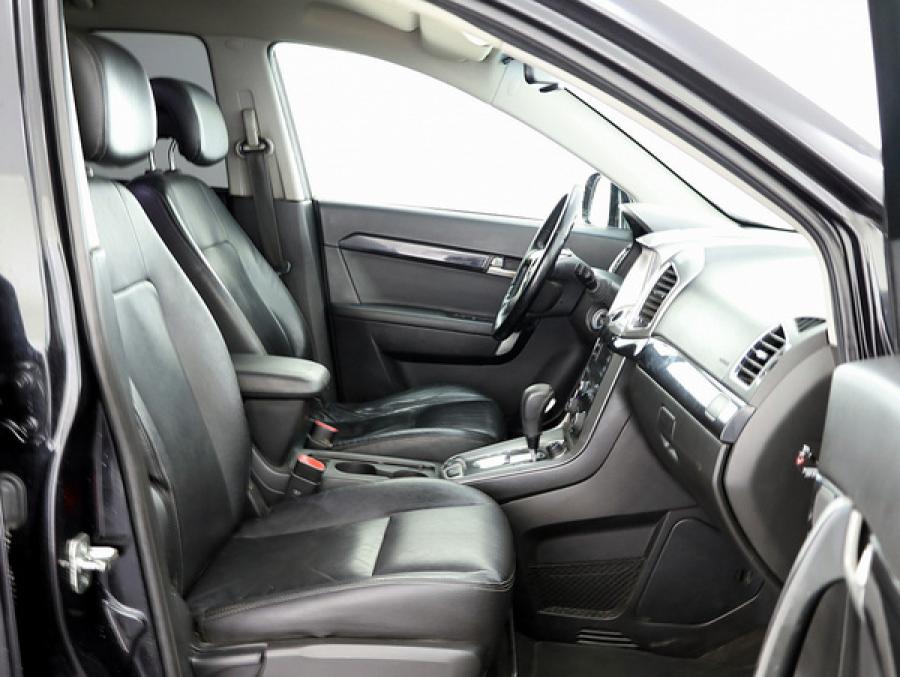 Melns Chevrolet Captiva 2012 Tallina, ar dzinēja tilpumu 2.20 L un nobraukumu 225 tūkst. km par 3999 €, foto 7 vietnē AUTOMOTO.COM.LV
