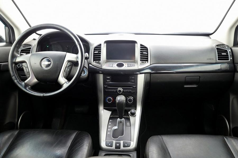 Melns Chevrolet Captiva 2012 Tallina, ar dzinēja tilpumu 2.20 L un nobraukumu 225 tūkst. km par 3999 €, foto 15 vietnē AUTOMOTO.COM.LV