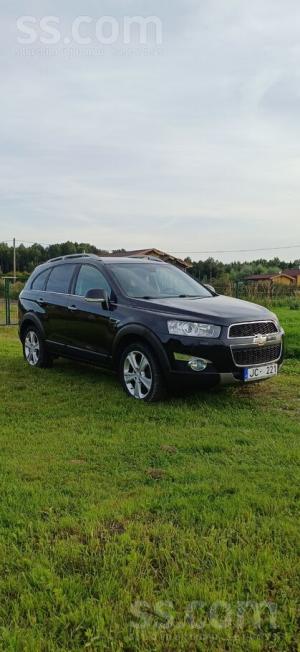Melns Chevrolet Captiva 2012 Rīga, ar dzinēja tilpumu 2.20 L un nobraukumu 286 tūkst. km par 7000 €, foto 3 vietnē AUTOMOTO.COM.LV