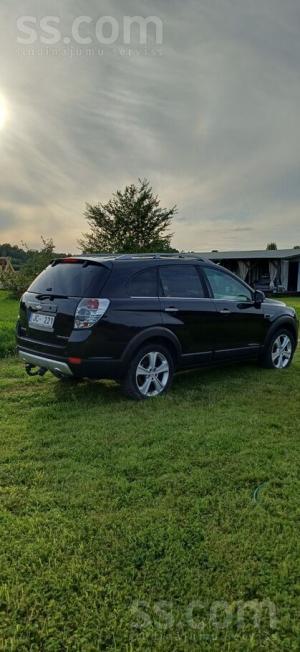 Melns Chevrolet Captiva 2012 Rīga, ar dzinēja tilpumu 2.20 L un nobraukumu 286 tūkst. km par 7000 €, foto 5 vietnē AUTOMOTO.COM.LV