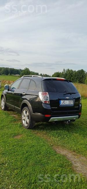 Melns Chevrolet Captiva 2012 Rīga, ar dzinēja tilpumu 2.20 L un nobraukumu 286 tūkst. km par 7000 €, foto 6 vietnē AUTOMOTO.COM.LV