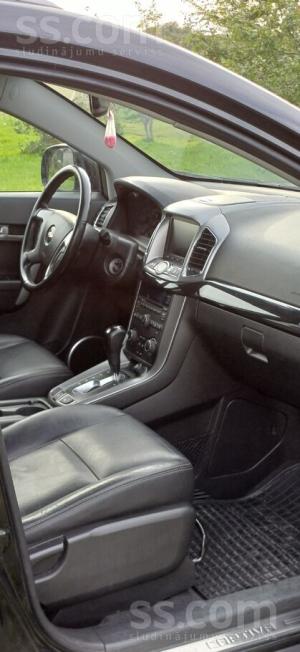 Melns Chevrolet Captiva 2012 Rīga, ar dzinēja tilpumu 2.20 L un nobraukumu 286 tūkst. km par 7000 €, foto 10 vietnē AUTOMOTO.COM.LV