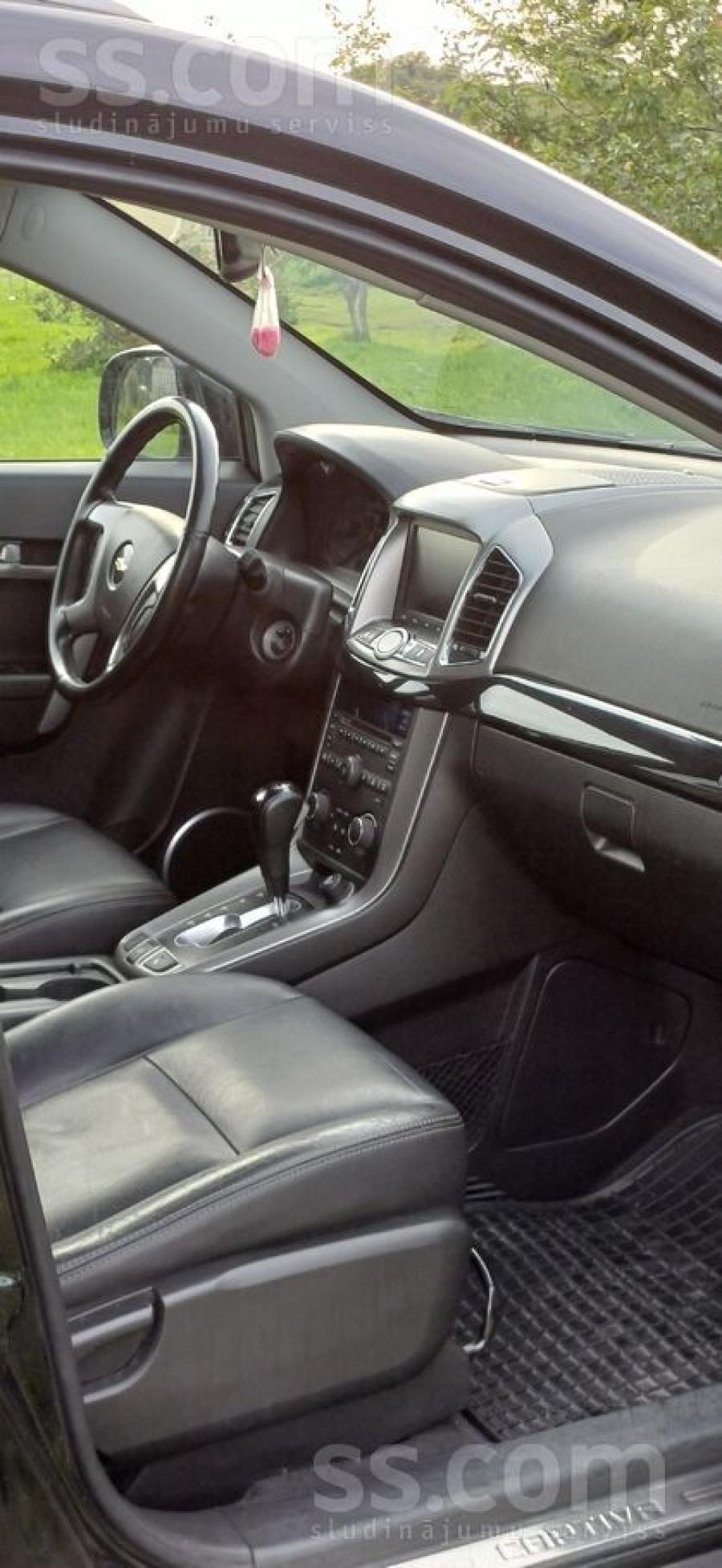 Melns Chevrolet Captiva 2012 Rīga, ar dzinēja tilpumu 2.20 L un nobraukumu 286 tūkst. km par 7000 €, foto 10 vietnē AUTOMOTO.COM.LV