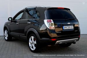 Black Chevrolet Captiva 2012 in Kretinga, with an engine capacity of 2.20 L and mileage of 163 thousand km for 6199 €, photo 9 on AUTOMOTO.COM.LV
