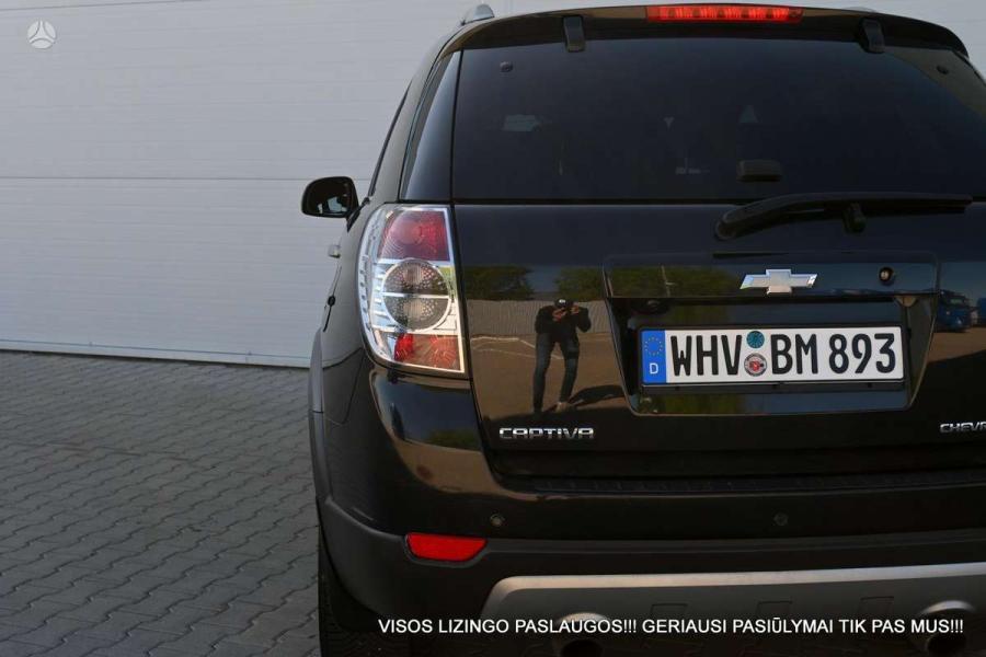 Black Chevrolet Captiva 2012 in Kretinga, with an engine capacity of 2.20 L and mileage of 163 thousand km for 6199 €, photo 10 on AUTOMOTO.COM.LV
