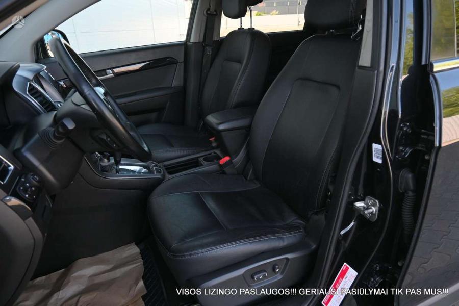 Black Chevrolet Captiva 2012 in Kretinga, with an engine capacity of 2.20 L and mileage of 163 thousand km for 6199 €, photo 17 on AUTOMOTO.COM.LV