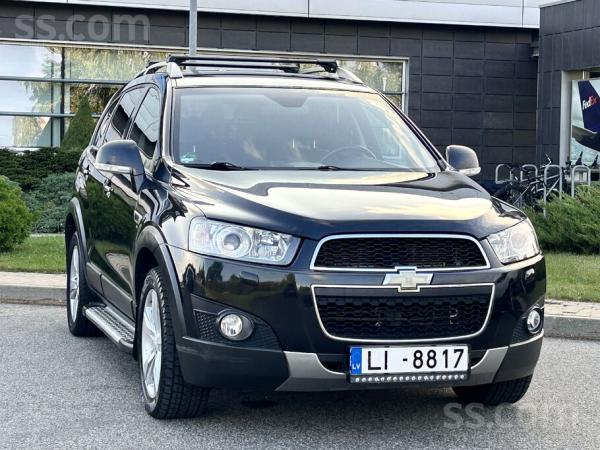 Melns Chevrolet Captiva 2012 Rīga, ar dzinēja tilpumu 2.20 L un nobraukumu 193 tūkst. km par 4750 €, foto 5 vietnē AUTOMOTO.COM.LV