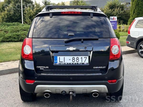Melns Chevrolet Captiva 2012 Rīga, ar dzinēja tilpumu 2.20 L un nobraukumu 193 tūkst. km par 4750 €, foto 10 vietnē AUTOMOTO.COM.LV