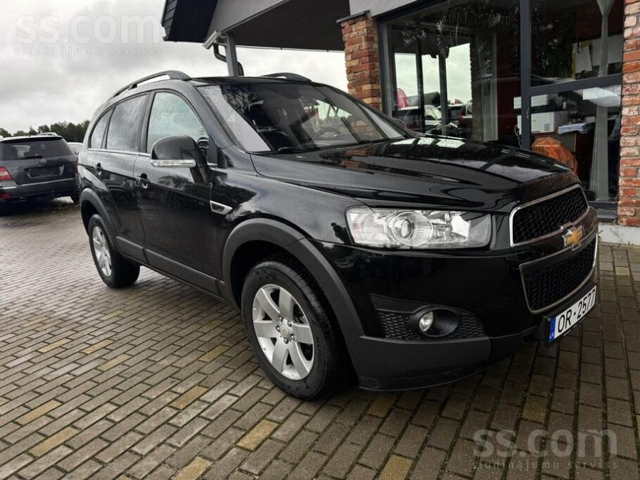Melns Chevrolet Captiva 2012 Talsi, ar dzinēja tilpumu 2.20 L un nobraukumu 211 tūkst. km par 6500 €, foto 8 vietnē AUTOMOTO.COM.LV
