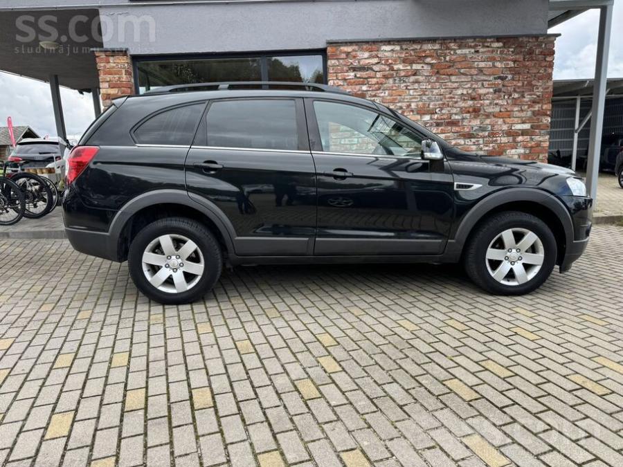 Melns Chevrolet Captiva 2012 Talsi, ar dzinēja tilpumu 2.20 L un nobraukumu 229 tūkst. km par 6500 €, foto 3 vietnē AUTOMOTO.COM.LV