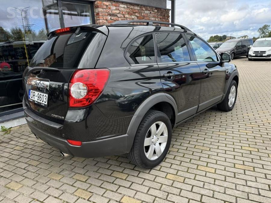 Melns Chevrolet Captiva 2012 Talsi, ar dzinēja tilpumu 2.20 L un nobraukumu 229 tūkst. km par 6500 €, foto 4 vietnē AUTOMOTO.COM.LV