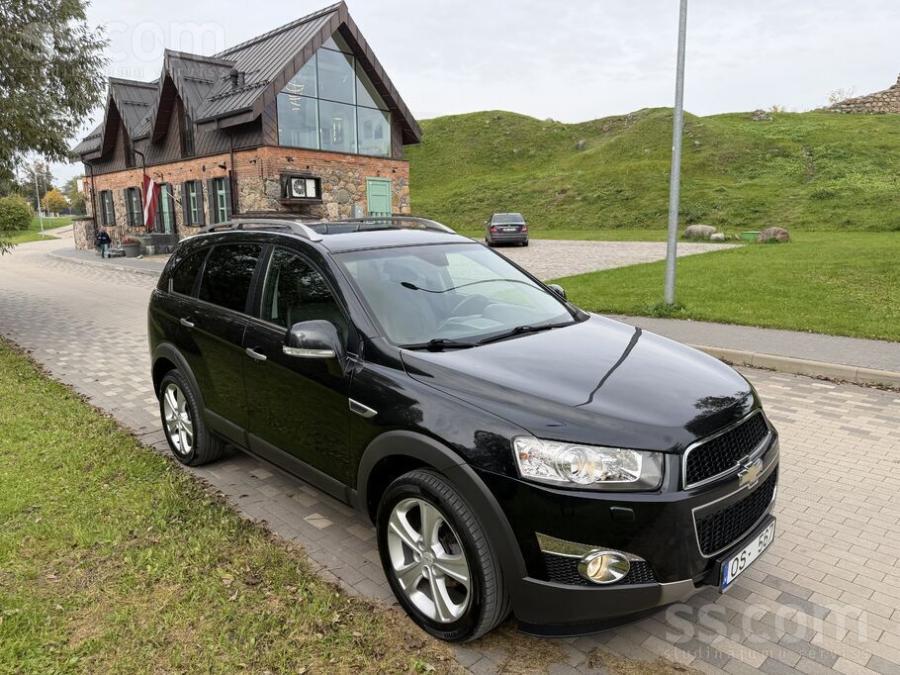 Melns Chevrolet Captiva 2012 Rēzekne, ar dzinēja tilpumu 2.20 L un nobraukumu 0 tūkst. km par 6450 €, foto 4 vietnē AUTOMOTO.COM.LV
