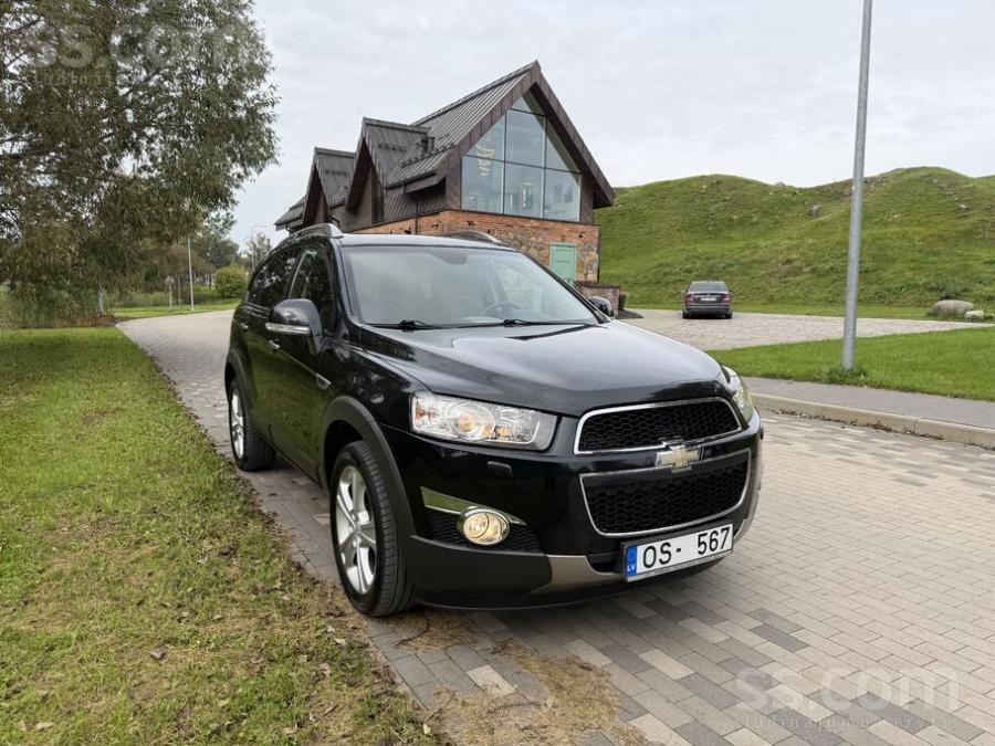 Melns Chevrolet Captiva 2012 Rēzekne, ar dzinēja tilpumu 2.20 L un nobraukumu 0 tūkst. km par 6450 €, foto 5 vietnē AUTOMOTO.COM.LV