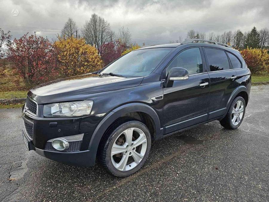 Melns Chevrolet Captiva 2013 Utena, ar dzinēja tilpumu 2.20 L un nobraukumu 350 tūkst. km par 3850 €, foto 5 vietnē AUTOMOTO.COM.LV
