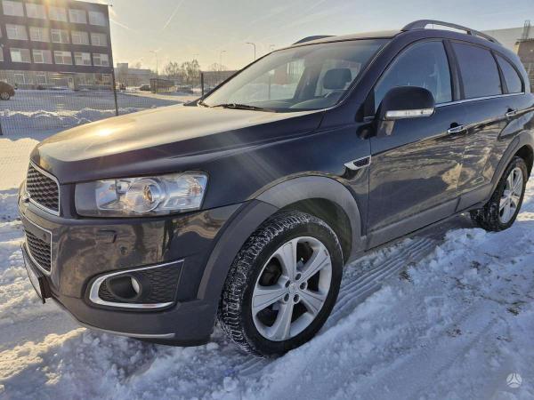 Black Chevrolet Captiva 2013 in Kaunas, with an engine capacity of 2.20 L and mileage of 235 thousand km for 5500 €, photo 3 on AUTOMOTO.COM.LV
