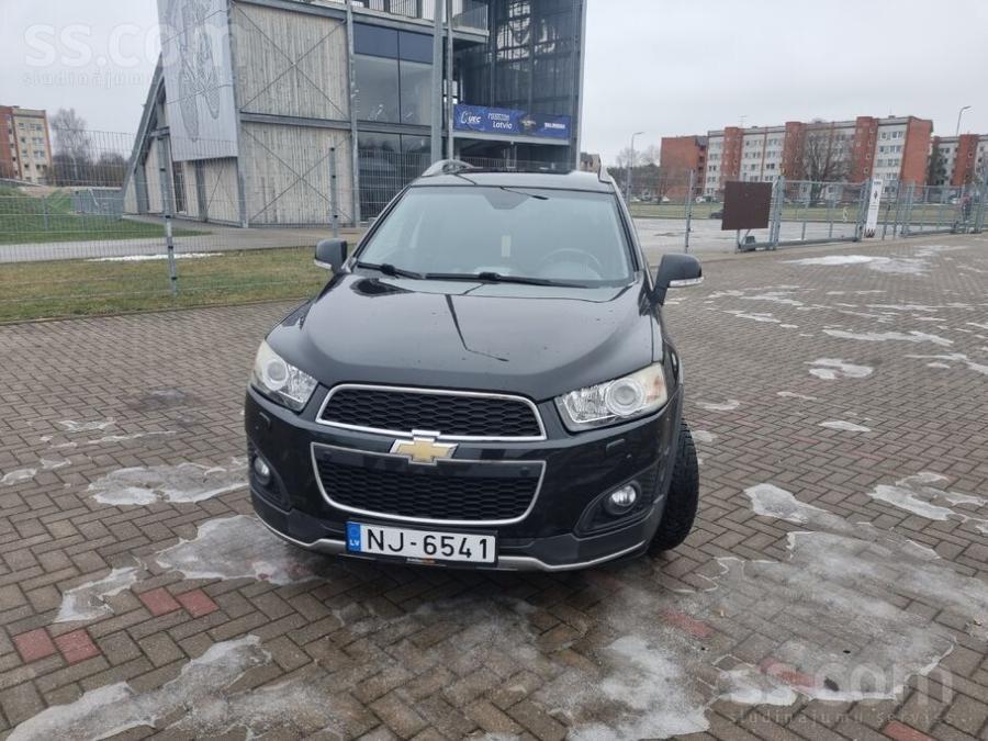Melns Chevrolet Captiva 2013 Valmiera, ar dzinēja tilpumu 2.20 L un nobraukumu 223 tūkst. km par 5800 €, foto 1 vietnē AUTOMOTO.COM.LV