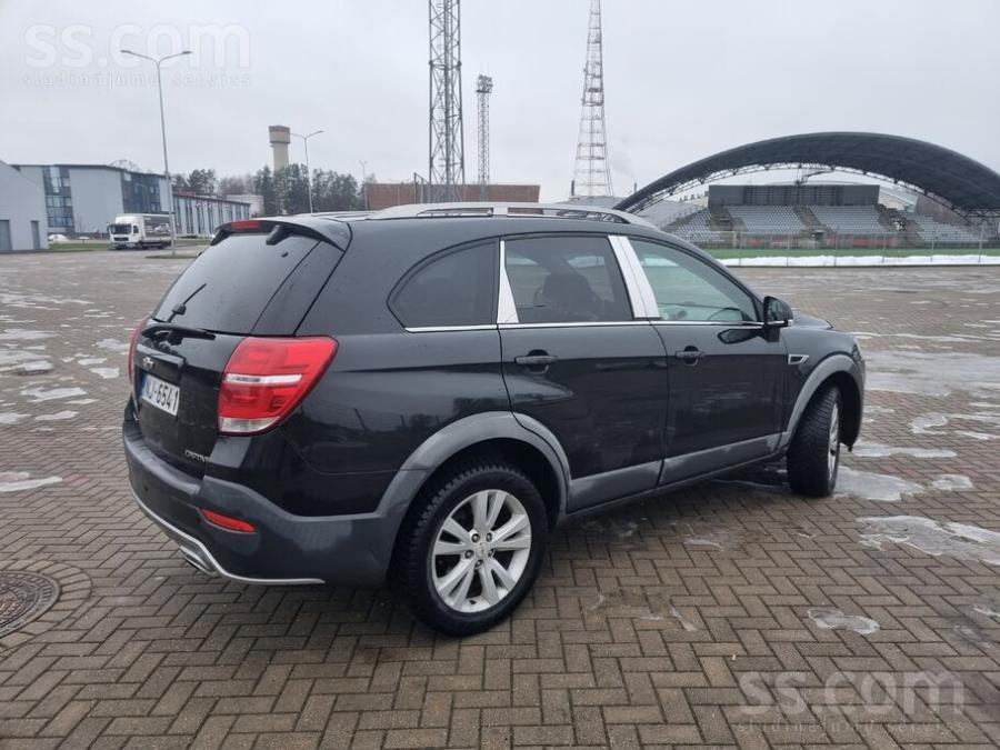 Melns Chevrolet Captiva 2013 Valmiera, ar dzinēja tilpumu 2.20 L un nobraukumu 223 tūkst. km par 5800 €, foto 3 vietnē AUTOMOTO.COM.LV