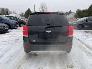 Black Chevrolet Captiva 2013 in Taurage, with an engine capacity of 2.23 L and mileage of 258 thousand km for 4400 €, photo 6 on AUTOMOTO.COM.LV