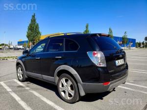 Melns Chevrolet Captiva 2013 Rīga, ar dzinēja tilpumu 2.20 L un nobraukumu 245 tūkst. km par 5300 €, foto 5 vietnē AUTOMOTO.COM.LV