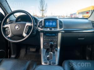 Melns Chevrolet Captiva 2013 Rīga, ar dzinēja tilpumu 2.20 L un nobraukumu 245 tūkst. km par 5300 €, foto 9 vietnē AUTOMOTO.COM.LV