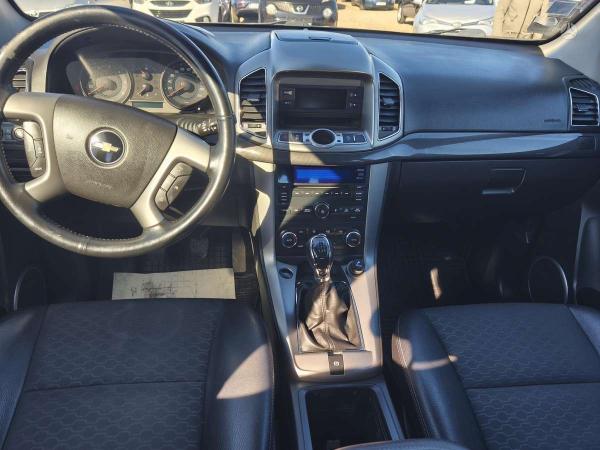 Black Chevrolet Captiva 2013 in Utena, with an engine capacity of 2.20 L and mileage of 217 thousand km for 5350 €, photo 7 on AUTOMOTO.COM.LV
