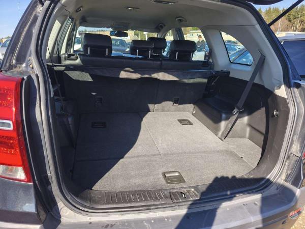 Black Chevrolet Captiva 2013 in Utena, with an engine capacity of 2.20 L and mileage of 217 thousand km for 5350 €, photo 8 on AUTOMOTO.COM.LV