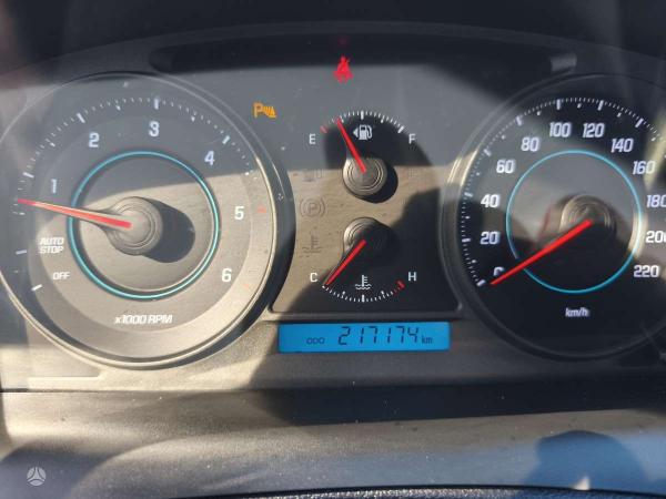Black Chevrolet Captiva 2013 in Utena, with an engine capacity of 2.20 L and mileage of 217 thousand km for 5350 €, photo 9 on AUTOMOTO.COM.LV