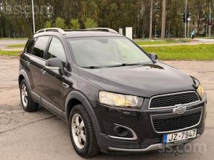 Melns Chevrolet Captiva 2013 Rīga, ar dzinēja tilpumu 2.20 L un nobraukumu 230 tūkst. km par 2400 €, foto  vietnē AUTOMOTO.COM.LV