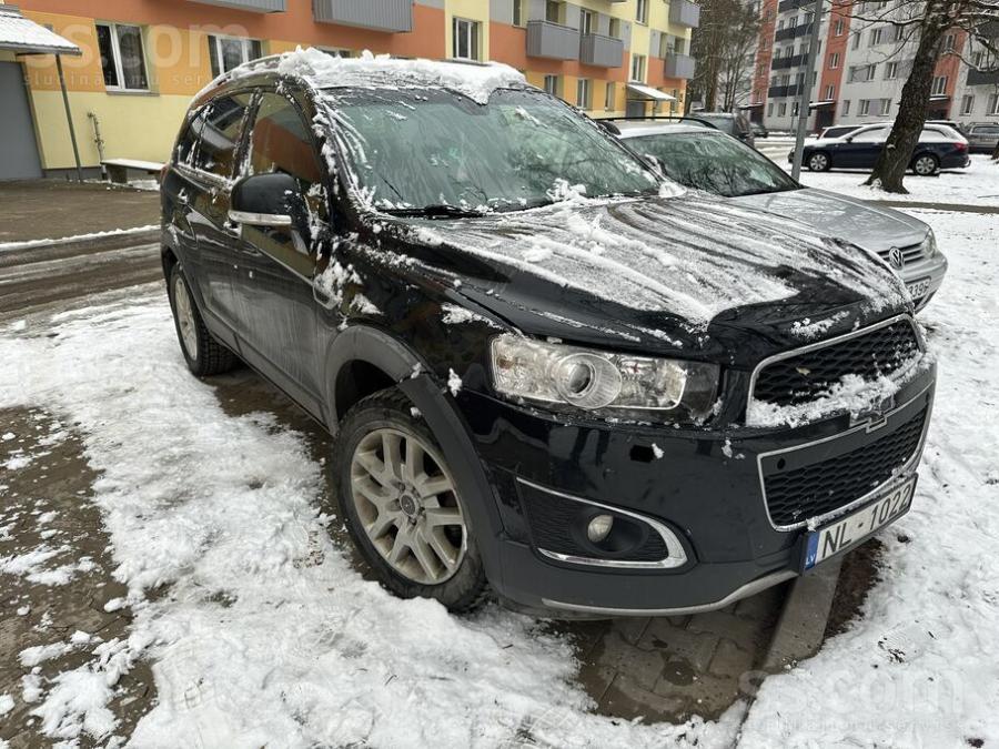Black Chevrolet Captiva 2014 in Riga, with an engine capacity of 2.20 L and mileage of 319 thousand km for 3025 €, photo 2 on AUTOMOTO.COM.LV
