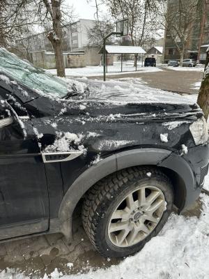Black Chevrolet Captiva 2014 in Riga, with an engine capacity of 2.20 L and mileage of 319 thousand km for 3025 €, photo 7 on AUTOMOTO.COM.LV