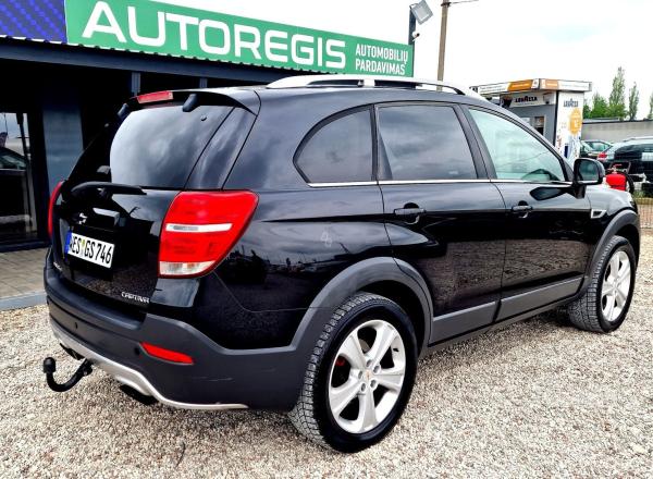 Black Chevrolet Captiva 2014 in Kretinga, with an engine capacity of 2.20 L and mileage of 182 thousand km for 7699 €, photo 10 on AUTOMOTO.COM.LV