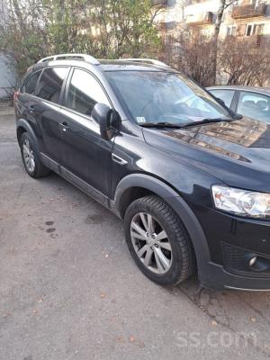 Melns Chevrolet Captiva 2014 Rīga, ar dzinēja tilpumu 2.40 L un nobraukumu 206 tūkst. km par 5750 €, foto 5 vietnē AUTOMOTO.COM.LV