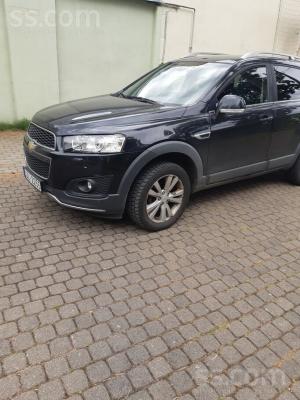 Black Chevrolet Captiva 2013 in Jurmala, with an engine capacity of 2.40 L and mileage of 139 thousand km for 5750 €, photo 4 on AUTOMOTO.COM.LV