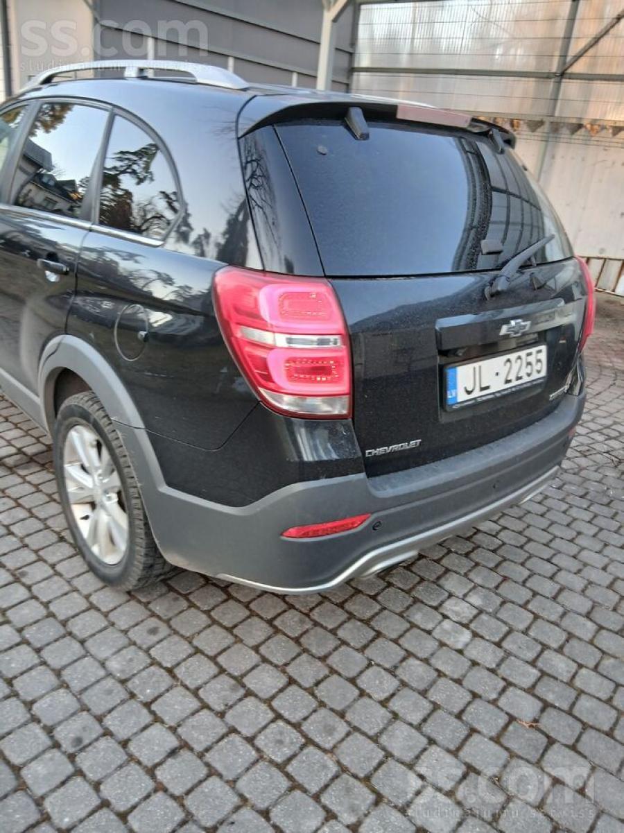 Black Chevrolet Captiva 2013 in Jurmala, with an engine capacity of 2.40 L and mileage of 139 thousand km for 5750 €, photo 6 on AUTOMOTO.COM.LV