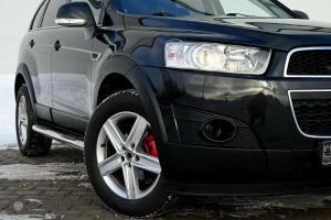 Black Chevrolet Captiva 2012 in Kretinga, with an engine capacity of 2.20 L and mileage of 224 thousand km for 5750 €, photo 6 on AUTOMOTO.COM.LV