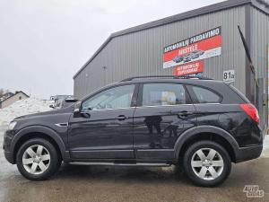 Black Chevrolet Captiva 2013 in Siauliai, with an engine capacity of 2.20 L and mileage of 241 thousand km for 5750 €, photo 7 on AUTOMOTO.COM.LV