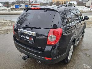 Black Chevrolet Captiva 2013 in Siauliai, with an engine capacity of 2.20 L and mileage of 241 thousand km for 5750 €, photo 8 on AUTOMOTO.COM.LV