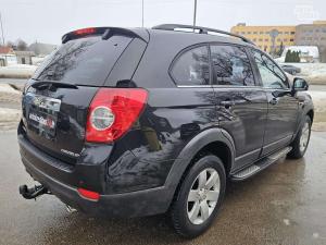Black Chevrolet Captiva 2013 in Siauliai, with an engine capacity of 2.20 L and mileage of 241 thousand km for 5750 €, photo 9 on AUTOMOTO.COM.LV