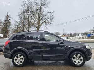Black Chevrolet Captiva 2013 in Siauliai, with an engine capacity of 2.20 L and mileage of 241 thousand km for 5750 €, photo 10 on AUTOMOTO.COM.LV
