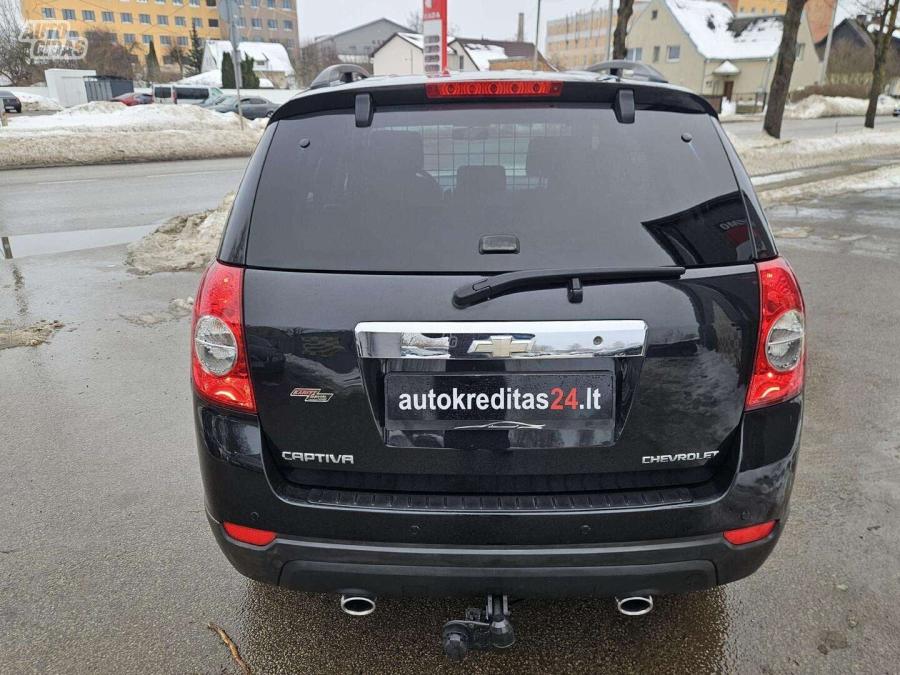Black Chevrolet Captiva 2013 in Siauliai, with an engine capacity of 2.20 L and mileage of 241 thousand km for 5750 €, photo 11 on AUTOMOTO.COM.LV