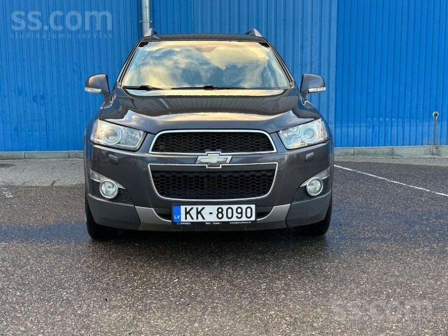 Melns Chevrolet Captiva 2013 Rīga, ar dzinēja tilpumu 2.20 L un nobraukumu 247 tūkst. km par 4290 €, foto 3 vietnē AUTOMOTO.COM.LV