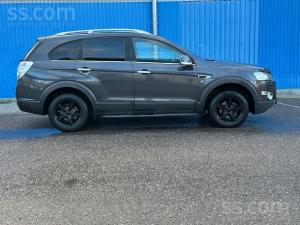 Melns Chevrolet Captiva 2013 Rīga, ar dzinēja tilpumu 2.20 L un nobraukumu 247 tūkst. km par 4290 €, foto 4 vietnē AUTOMOTO.COM.LV