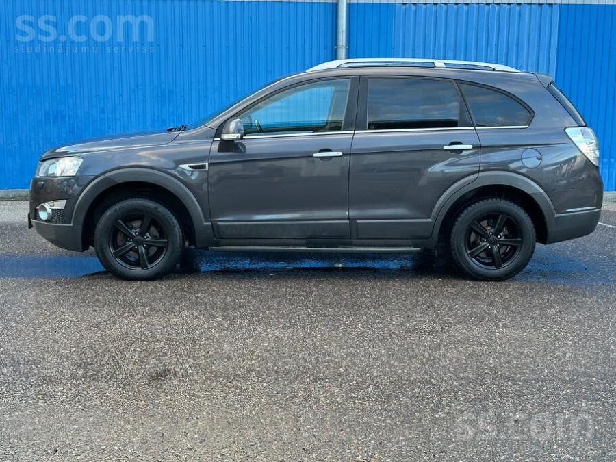 Melns Chevrolet Captiva 2013 Rīga, ar dzinēja tilpumu 2.20 L un nobraukumu 247 tūkst. km par 4290 €, foto 7 vietnē AUTOMOTO.COM.LV