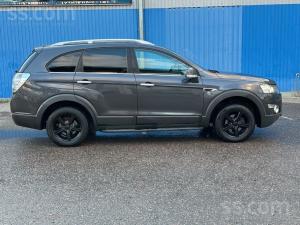 Melns Chevrolet Captiva 2013 Rīga, ar dzinēja tilpumu 2.20 L un nobraukumu 247 tūkst. km par 4290 €, foto 8 vietnē AUTOMOTO.COM.LV