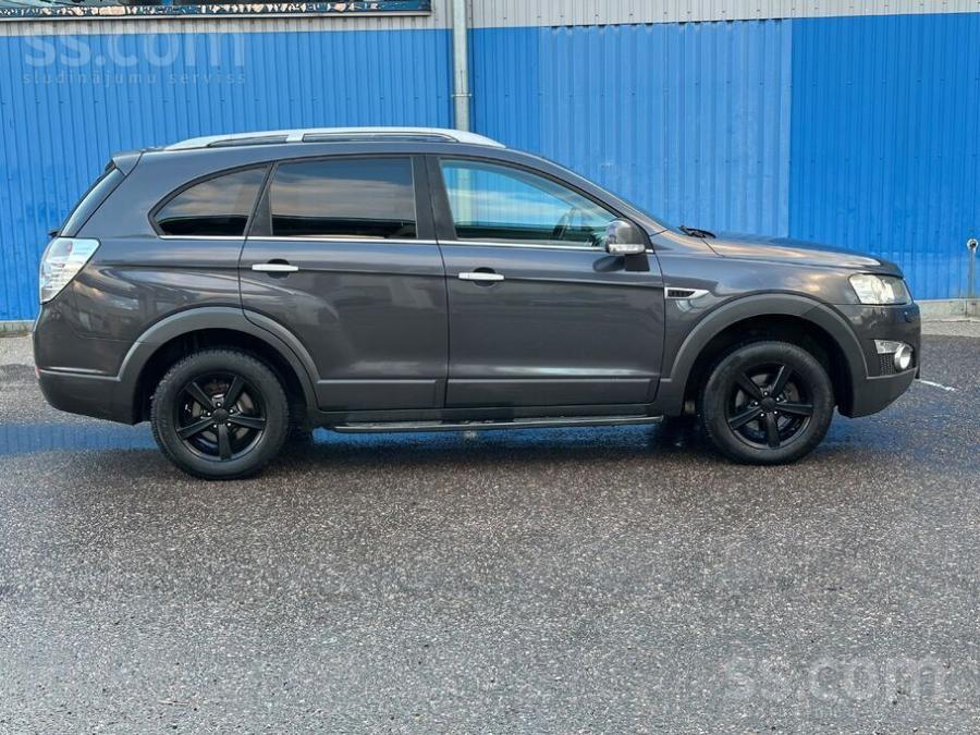 Melns Chevrolet Captiva 2013 Rīga, ar dzinēja tilpumu 2.20 L un nobraukumu 247 tūkst. km par 4290 €, foto 8 vietnē AUTOMOTO.COM.LV