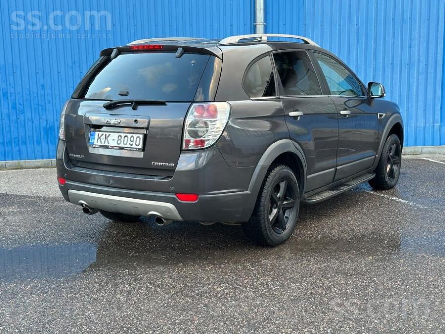 Melns Chevrolet Captiva 2013 Rīga, ar dzinēja tilpumu 2.20 L un nobraukumu 247 tūkst. km par 4290 €, foto 10 vietnē AUTOMOTO.COM.LV