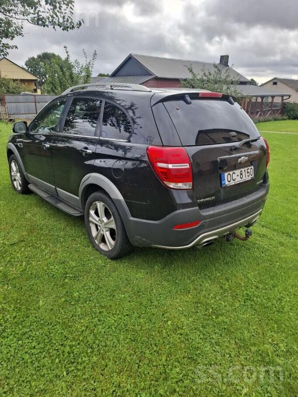 Melns Chevrolet Captiva 2013 Daugavpils, ar dzinēja tilpumu 2.20 L un nobraukumu 253 tūkst. km par 5600 €, foto 8 vietnē AUTOMOTO.COM.LV