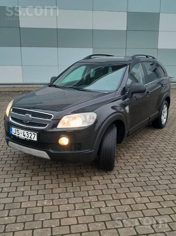 Melns Chevrolet Captiva 2006 Dobele, ar dzinēja tilpumu 2.00 L un nobraukumu 0 tūkst. km par 2600 €, foto 1 vietnē AUTOMOTO.COM.LV