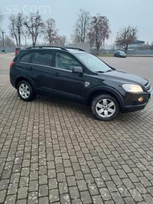 Melns Chevrolet Captiva 2006 Dobele, ar dzinēja tilpumu 2.00 L un nobraukumu 0 tūkst. km par 2600 €, foto 4 vietnē AUTOMOTO.COM.LV