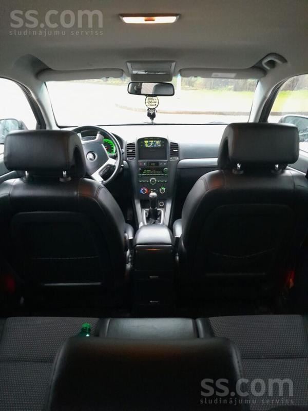 Melns Chevrolet Captiva 2006 Dobele, ar dzinēja tilpumu 2.00 L un nobraukumu 0 tūkst. km par 2600 €, foto 5 vietnē AUTOMOTO.COM.LV